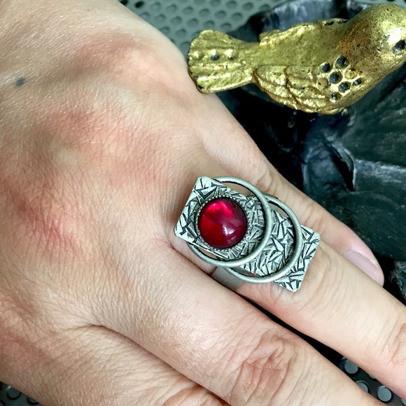 Vintage | Jewelry | Vtg Red Glass Metal Ring | Poshmark